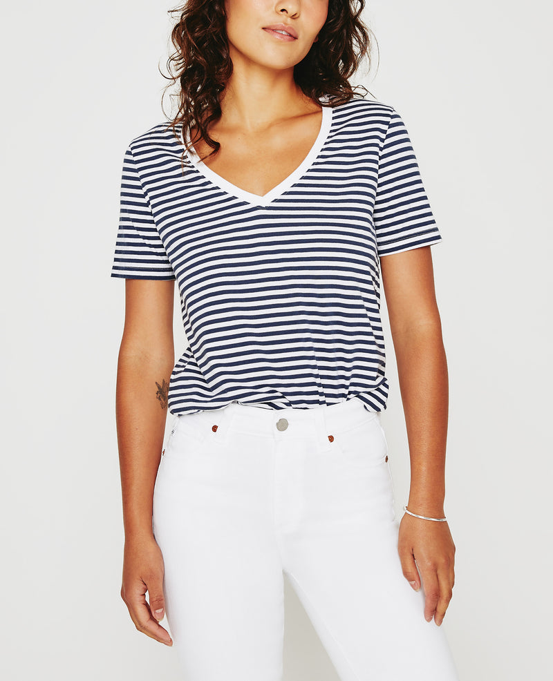 Womens Jagger Vee True White/Sodalite Blue at AG Jeans Outlet Official ...